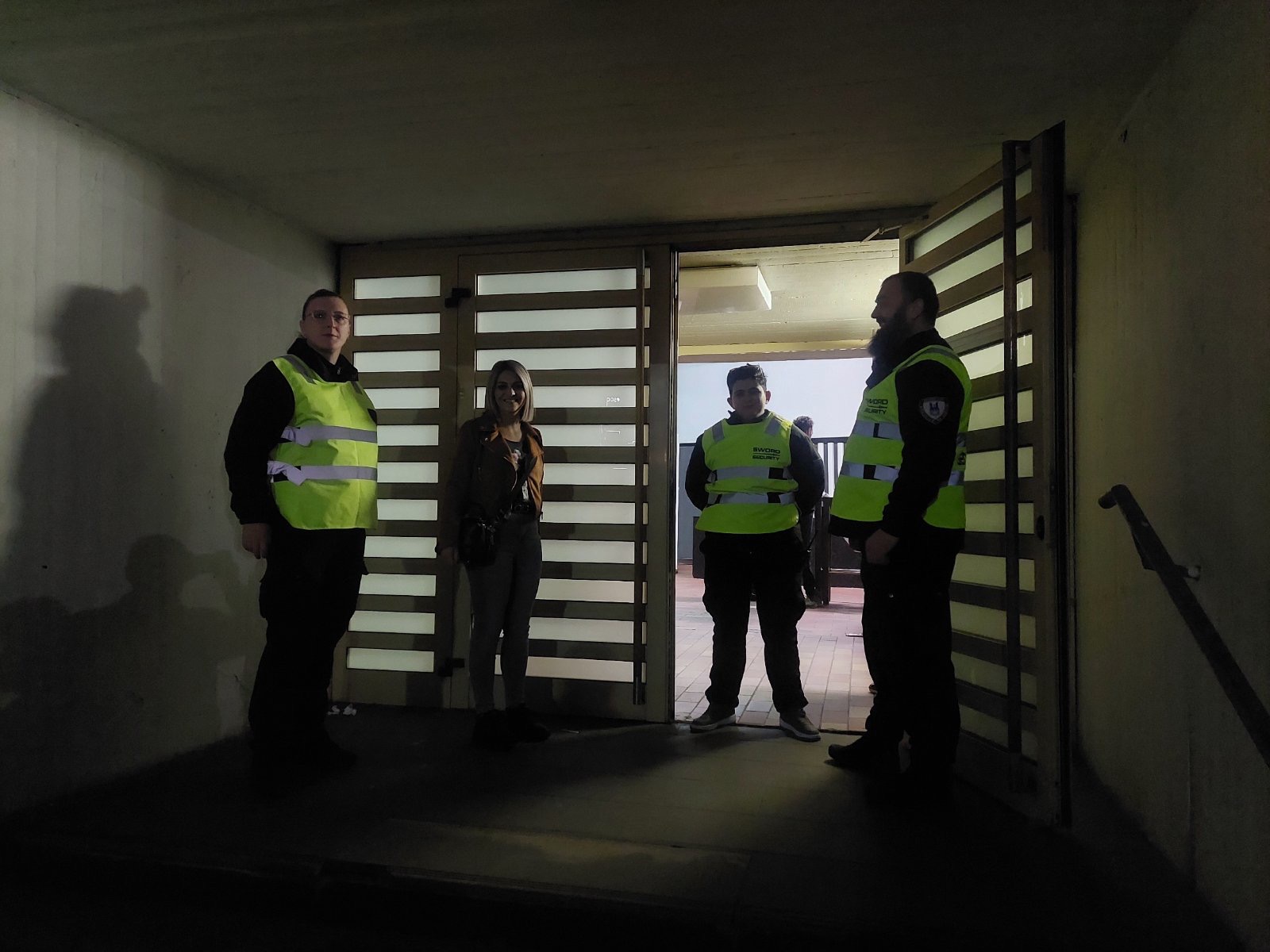 Sword Security: Sigurnost na koncertu grupe Laibach u Domu mladih ...